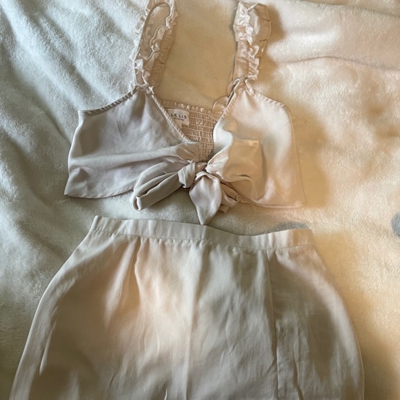 Le Lis | Skirts | Le Lis Collection Beige Crop Shirt With Skirt Set ...
